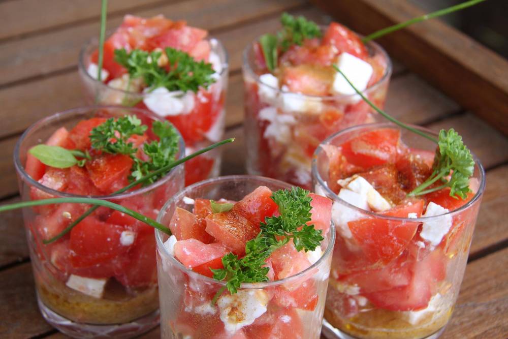 Verrines de Tomates à la Grecque une recette simple, légere et fraiche ...